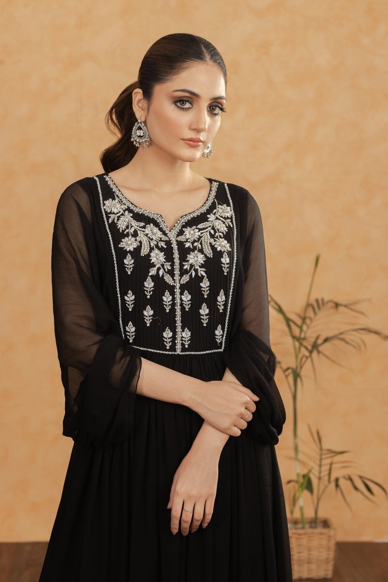 BLACK BEAUTY – Panache By Mona
